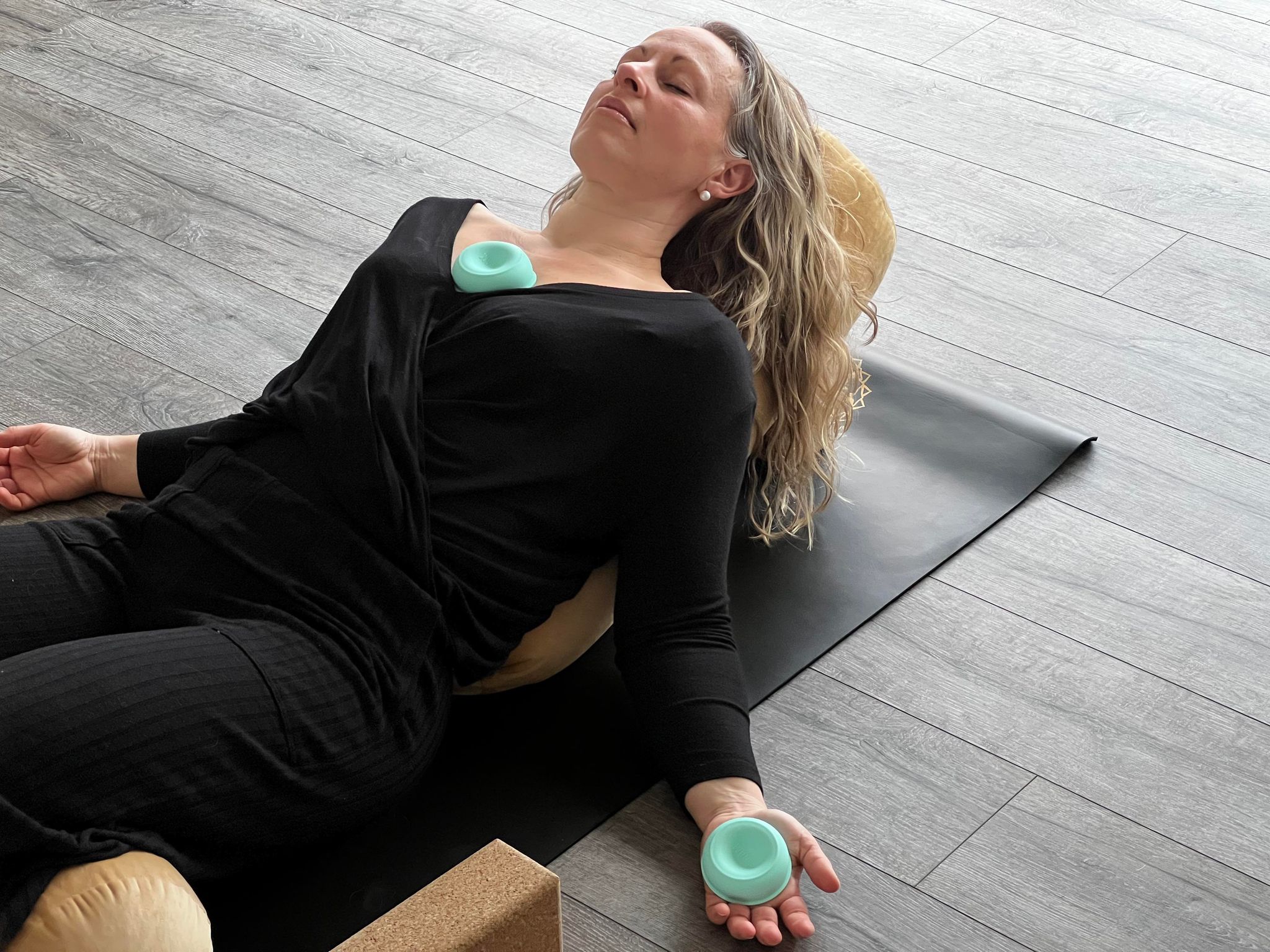 Workshop Curam Recovery - Yinyoga och koppning – STUDIO AKTIVERUM